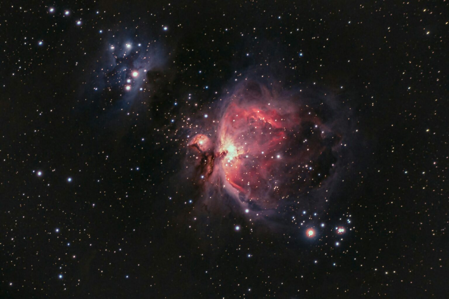 Astrophotography for Beginners: Cameras, Gear & Guides